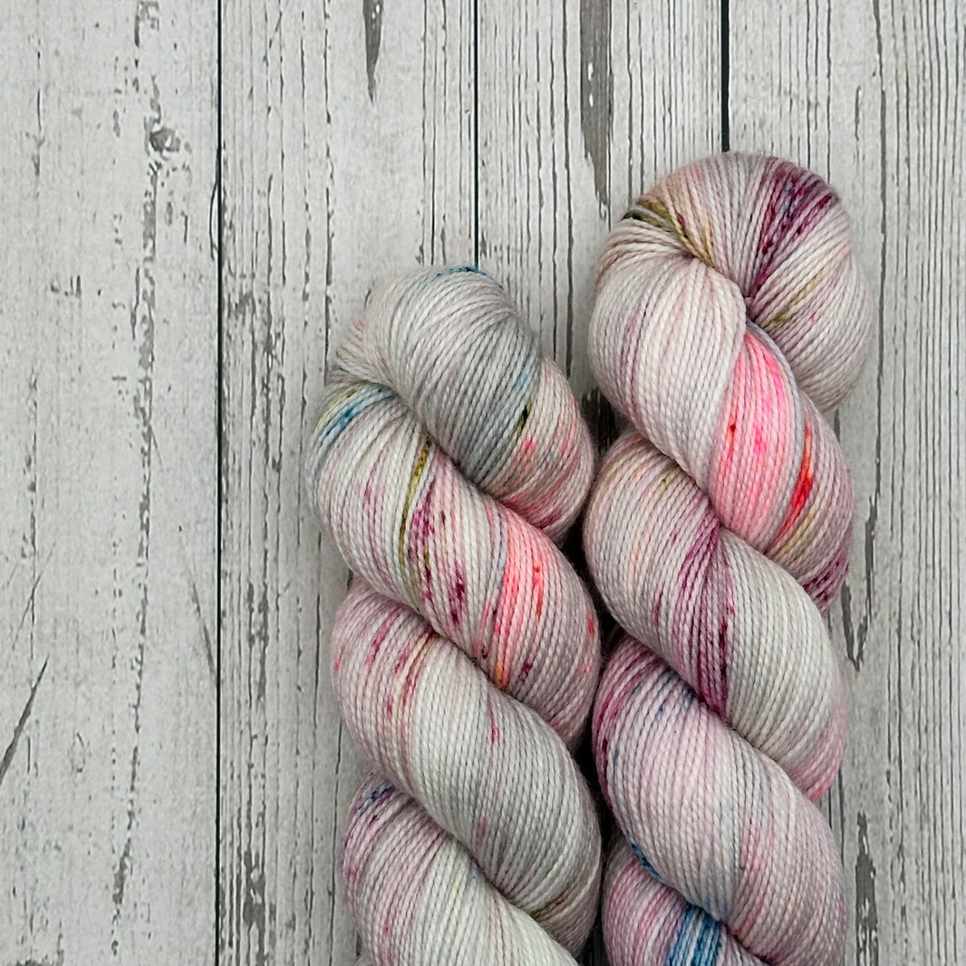 Frankie Grey Fibres